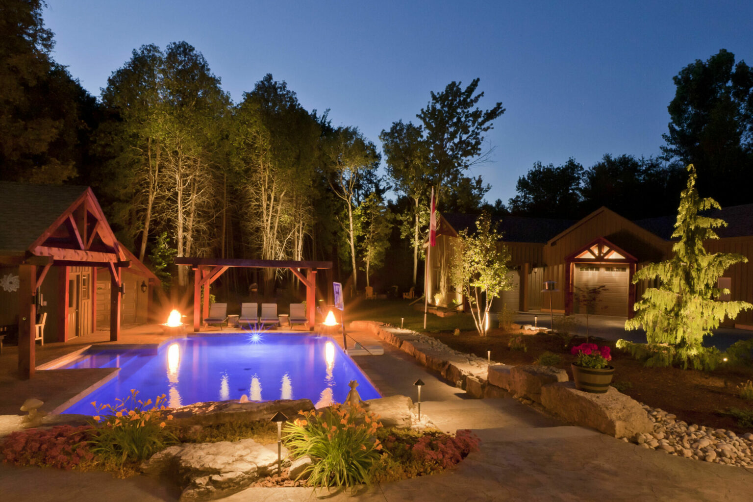 Landscape Lighting - Moon Glow Lightscapes